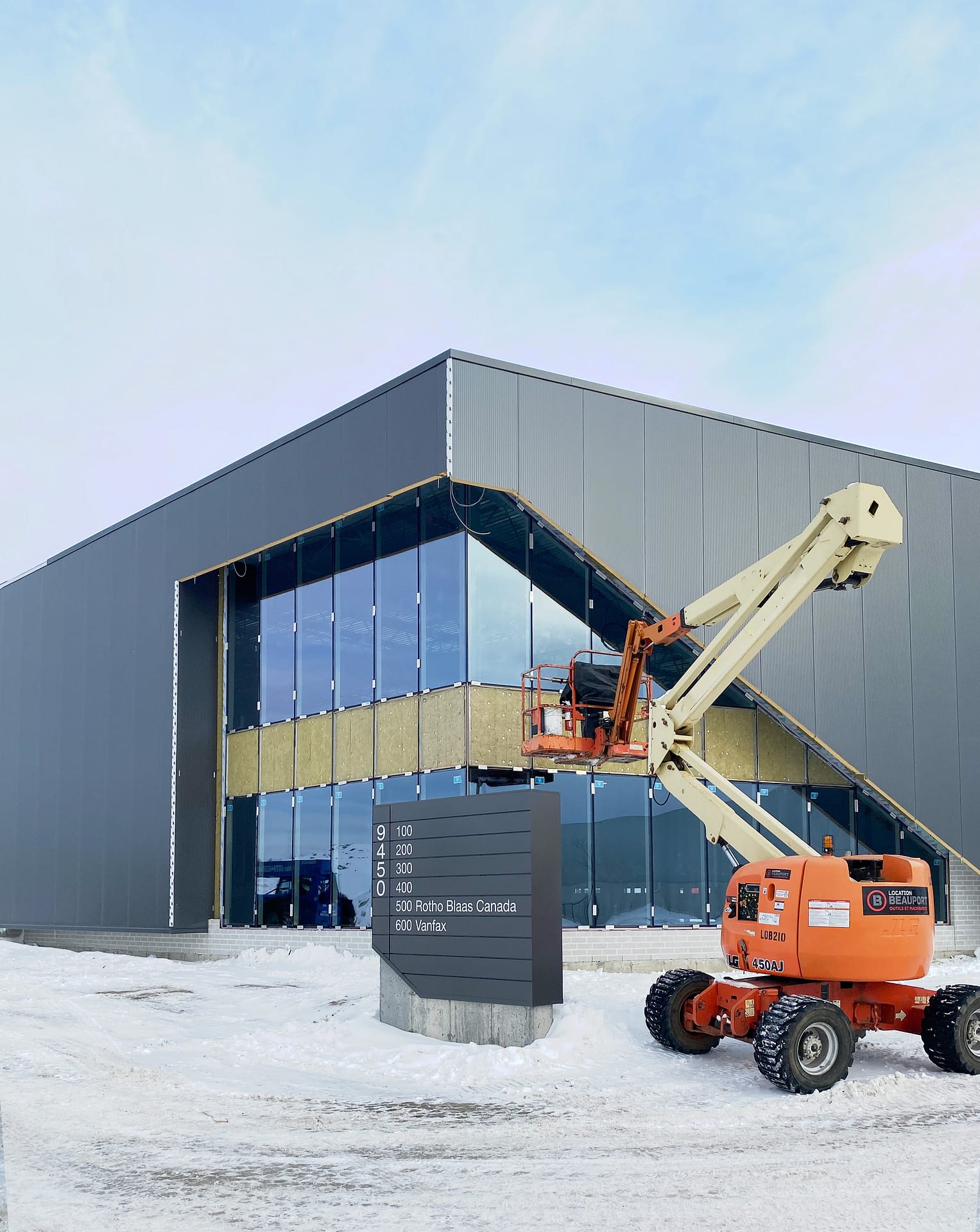 Ext 03 | Alpha Architecture